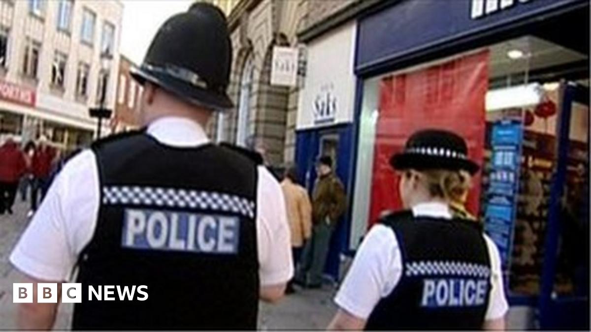 Cheshire PCC candidates say frontline policing 'a priority' - BBC News