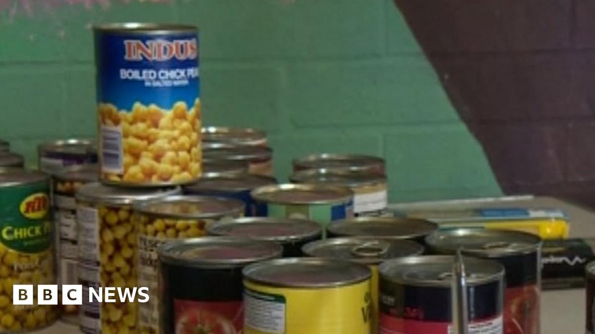 Food banks in Kent see more people using service - BBC News