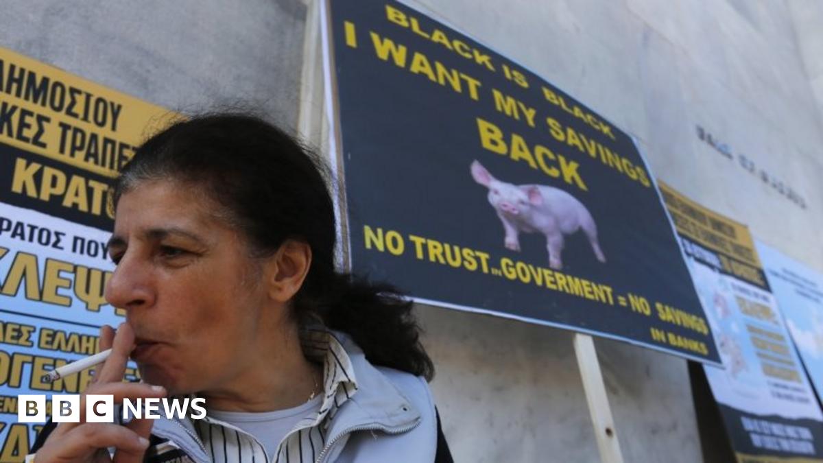 Greece recession and debt problems even worse - BBC News