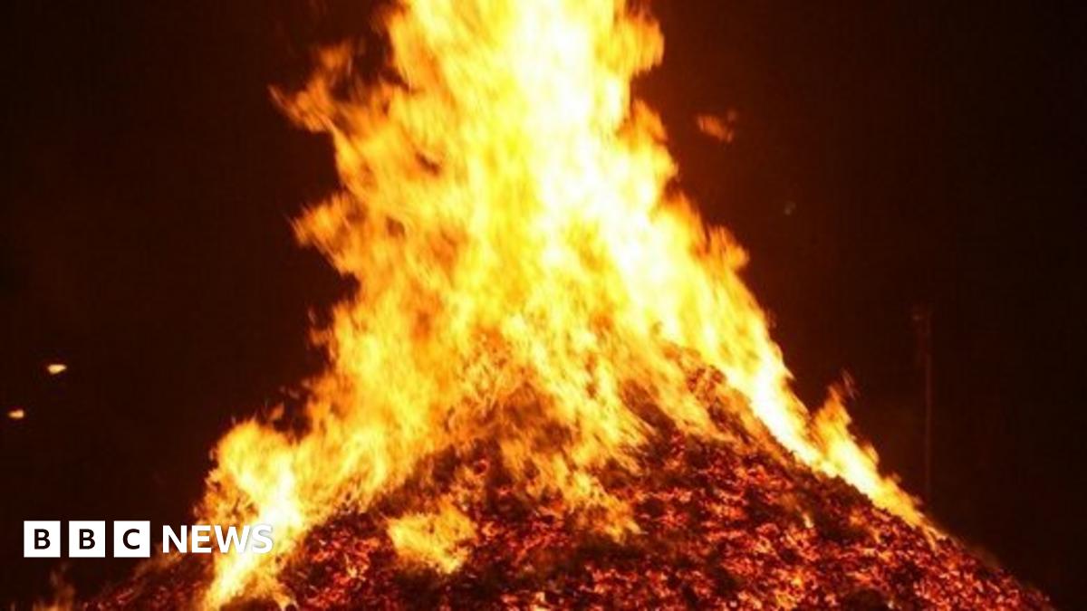 County Durham fire fighters attacked by fireworks - BBC News