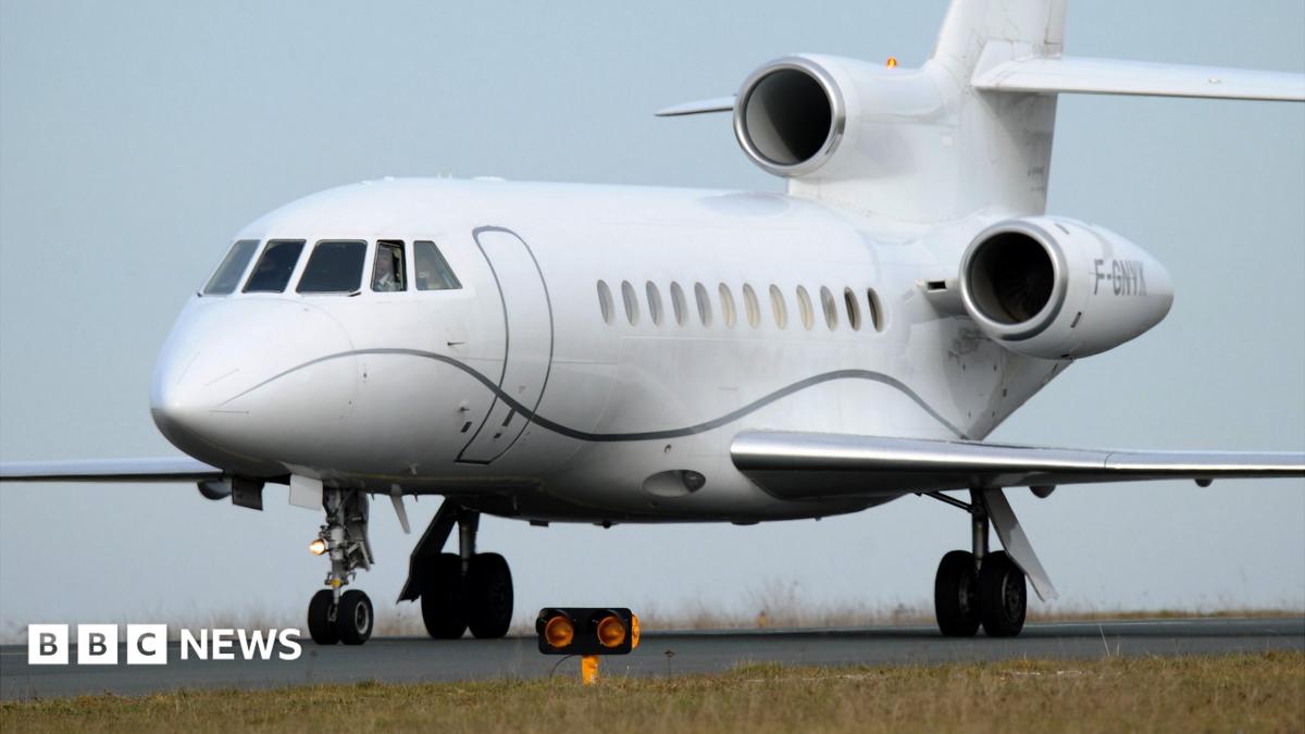 Guernsey States approves aircraft registry - BBC News