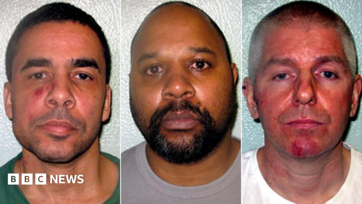 Armed London bank robbers caught in the act jailed - BBC News