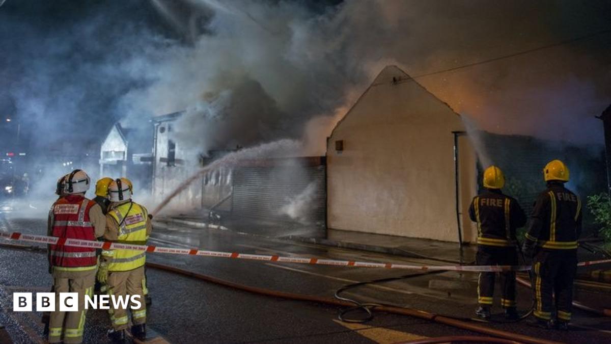 Fire at Grays Wood Products leads to evacuation - BBC News