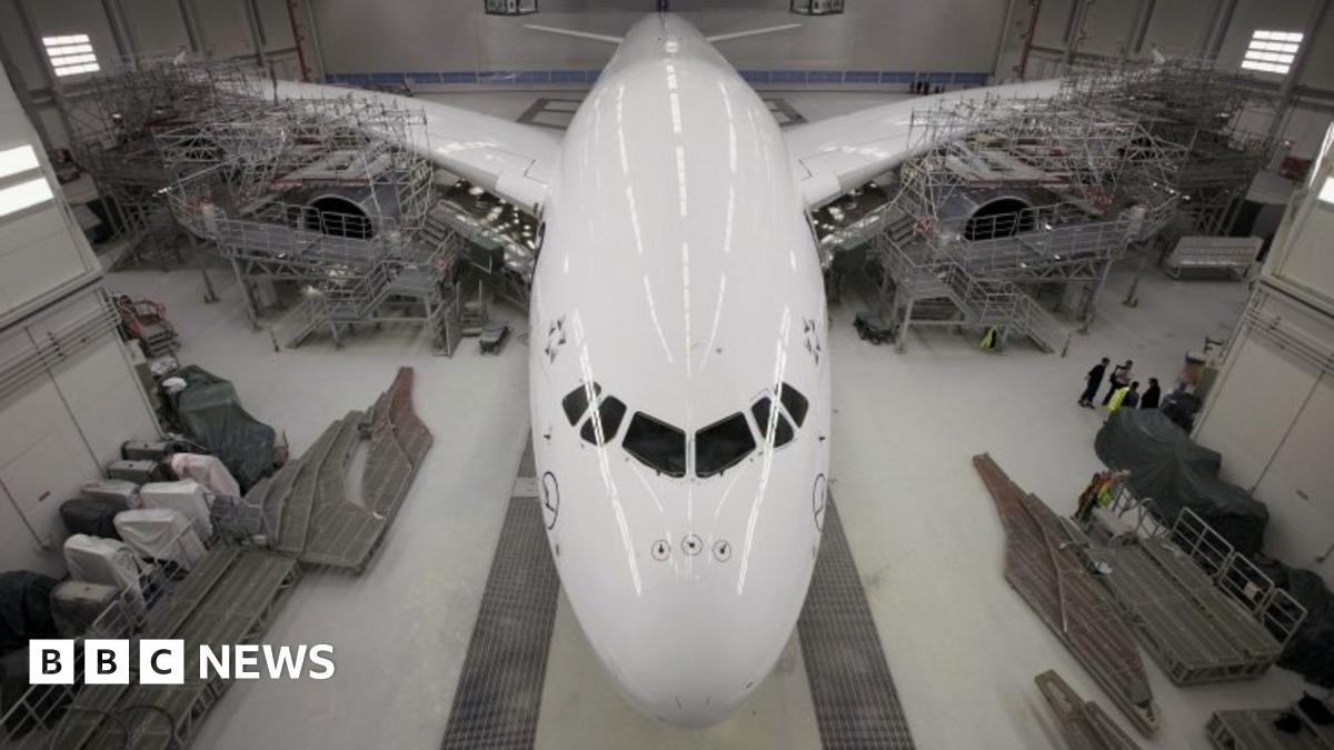 Airbus owner EADS reports strong profits - BBC News