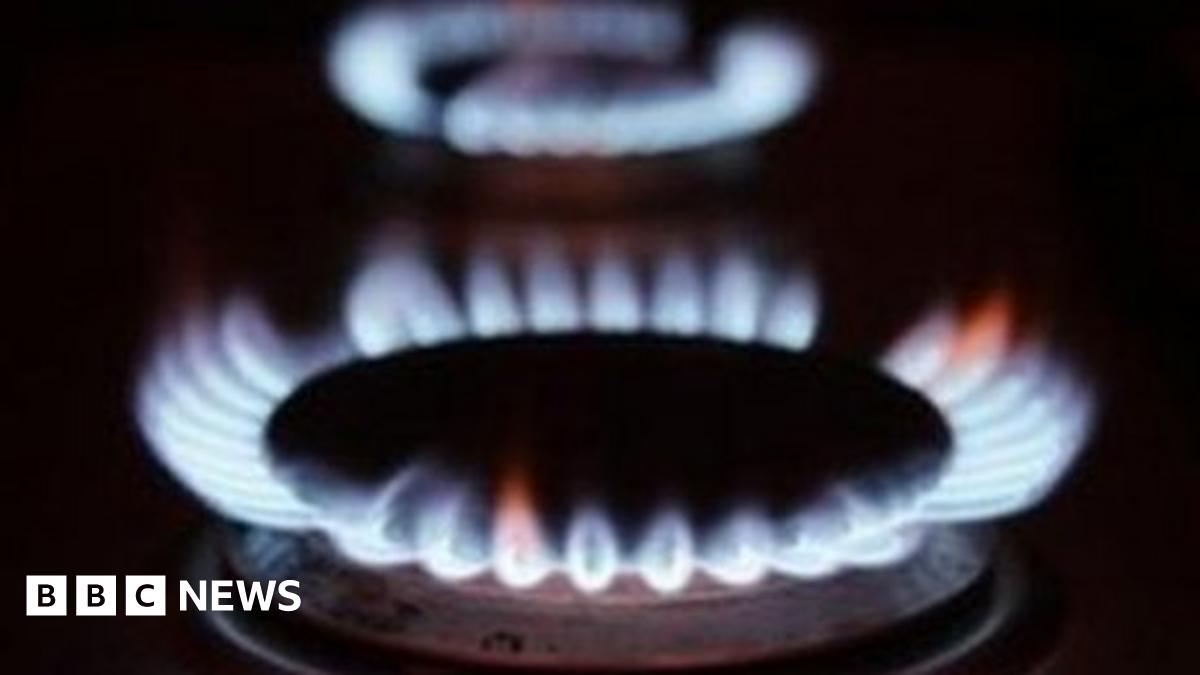 Ofgem warning for energy firms over complaints - BBC News