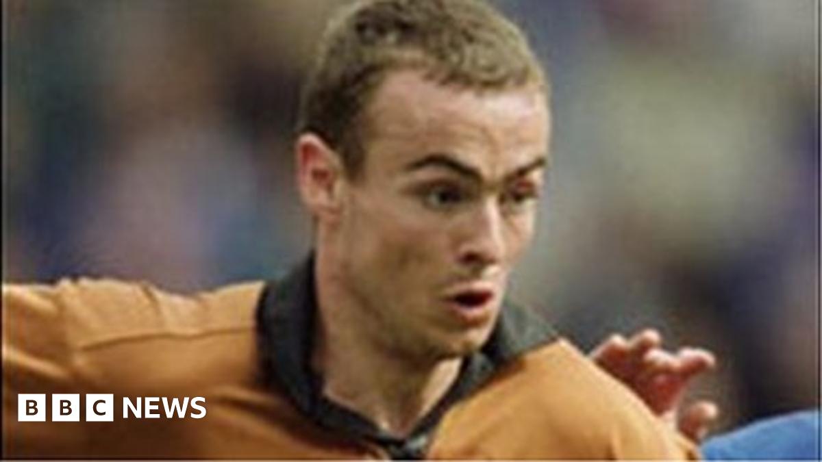 Michael Branch, an ex-Everton and Wolves player, jailed - BBC News