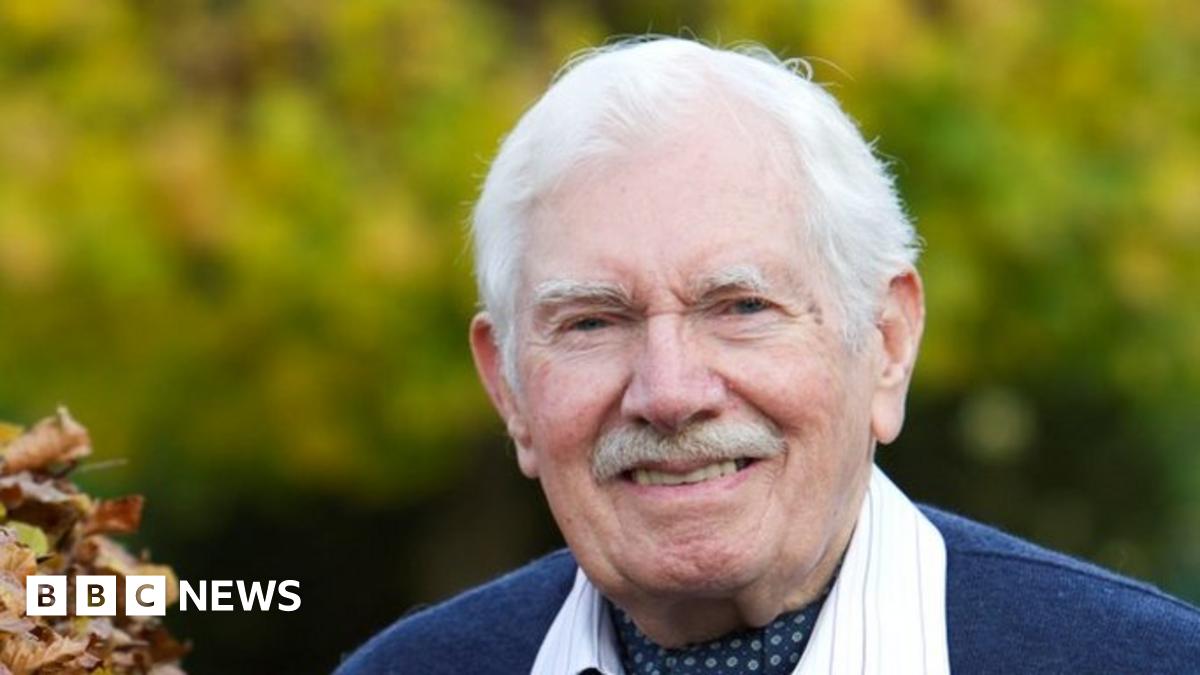 War veteran George Davies to make final Sri Lanka journey - BBC News