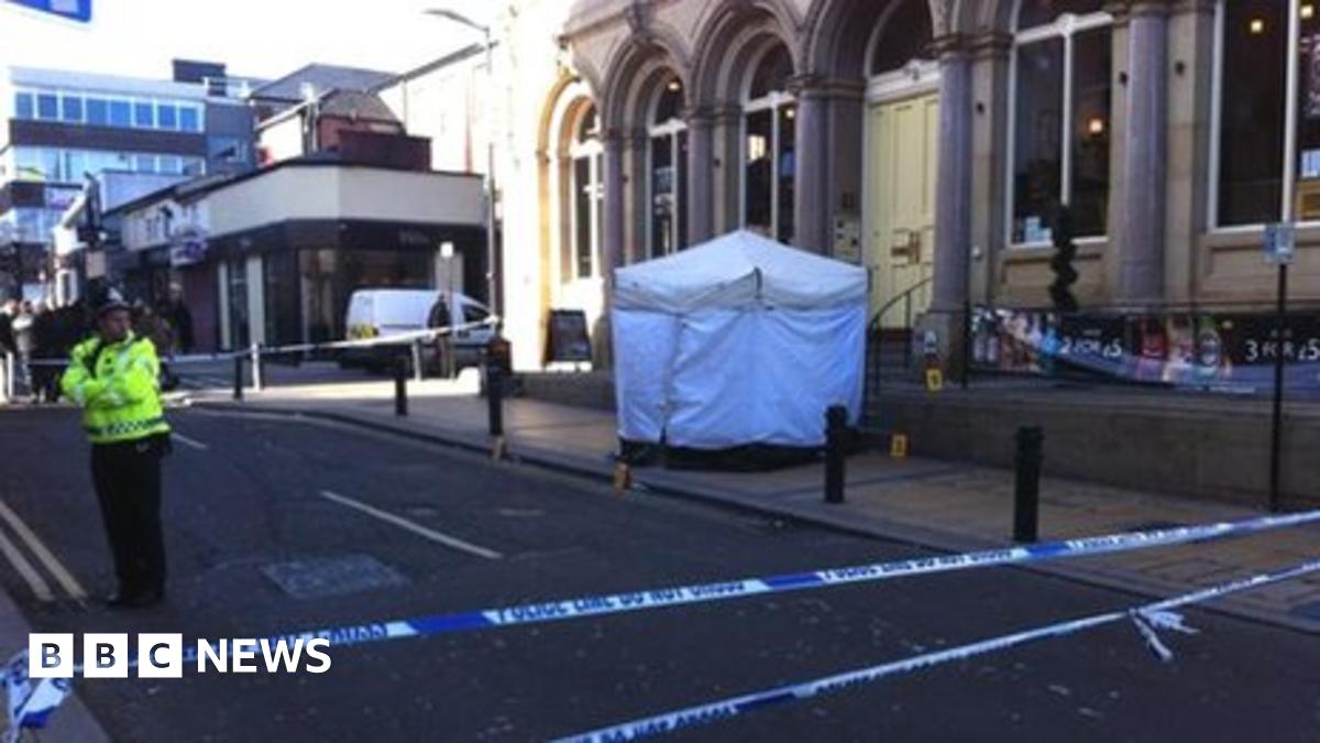 Murder probe into 2012 Sheffield attack death - BBC News