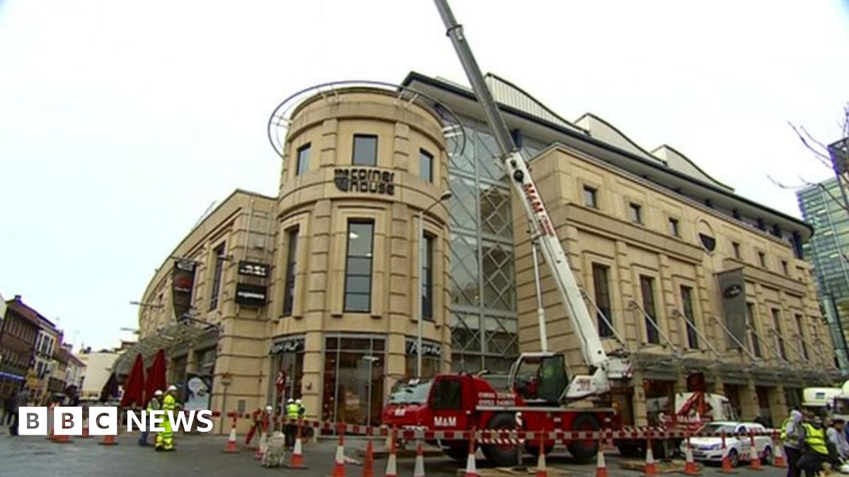 Work starts to install Nottingham's first Imax - BBC News