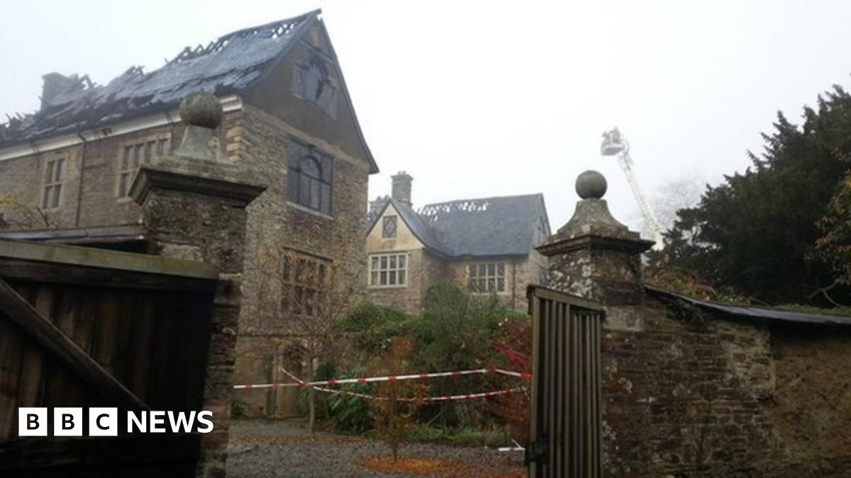 Sydenham House fire damage 'tragic' - BBC News