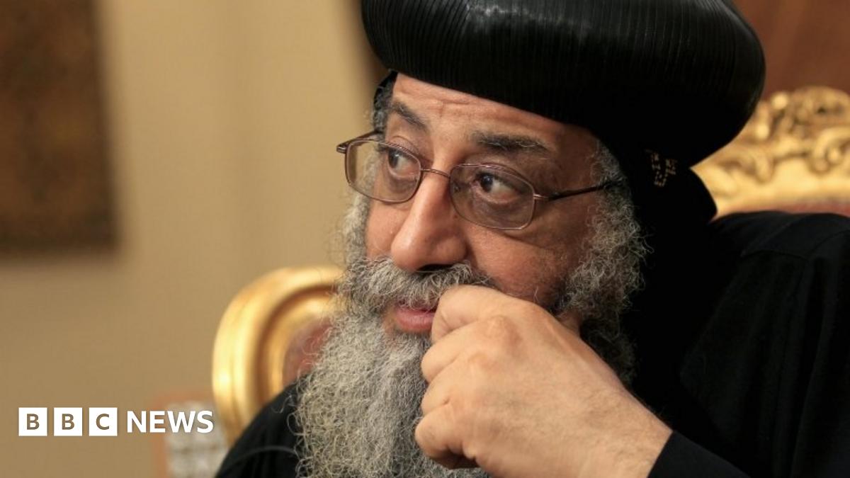 Coptic Christian Pope Tawadros II enthroned in Cairo - BBC News