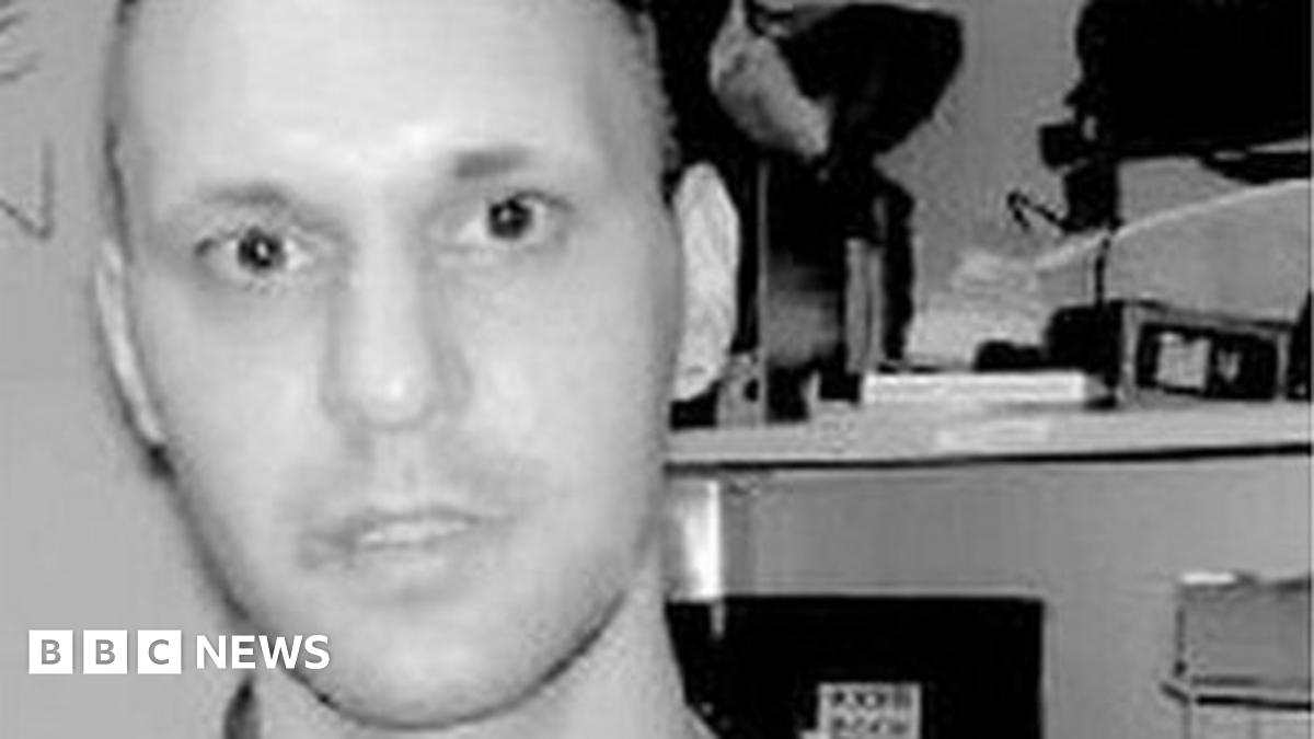 Police seek burglar who absconded from Guildford bail hostel - BBC News