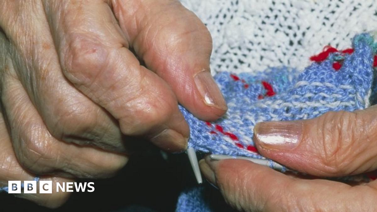 Cartilage made using hybrid 3D printer - BBC News