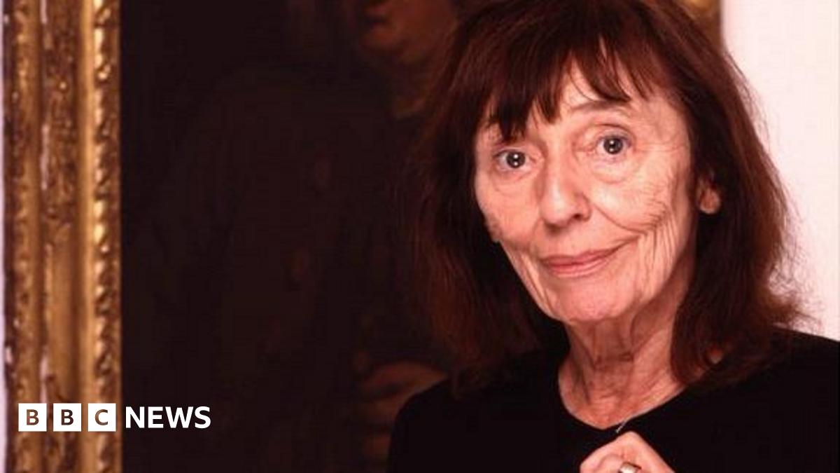 Beryl Bainbridge art to go on show in Liverpool - BBC News