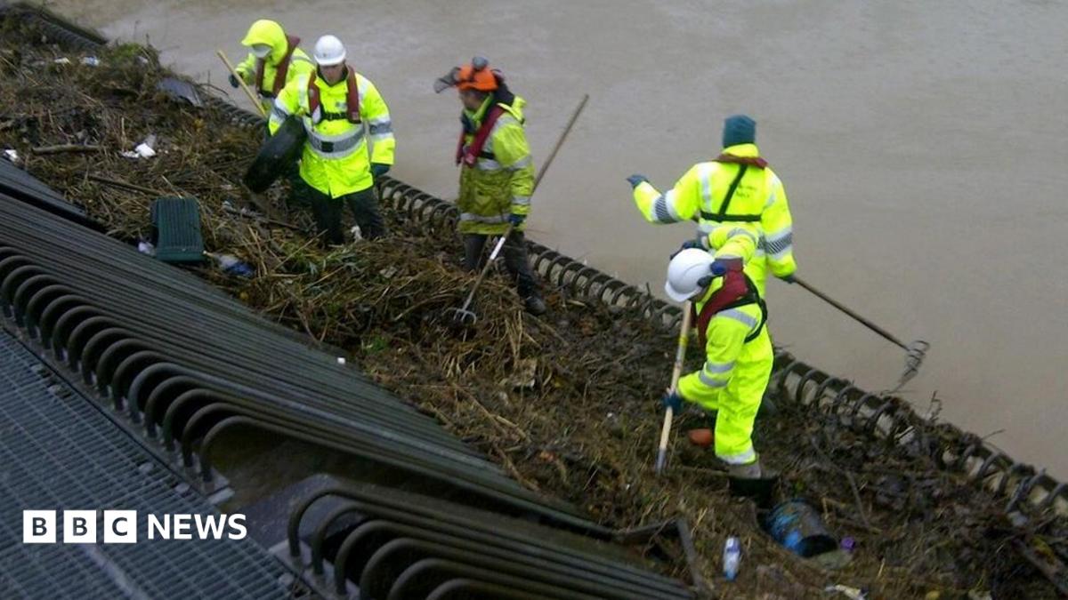 Flood warning for County Durham and Teesside - BBC News