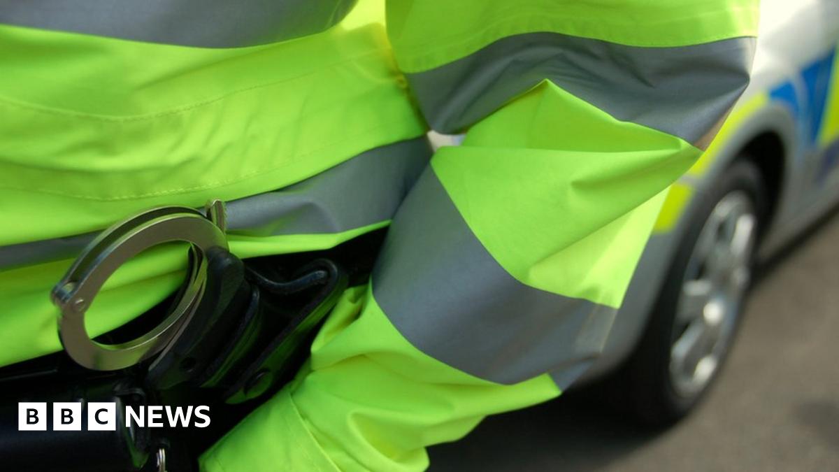 Guildford arrest death investigated by IPCC - BBC News