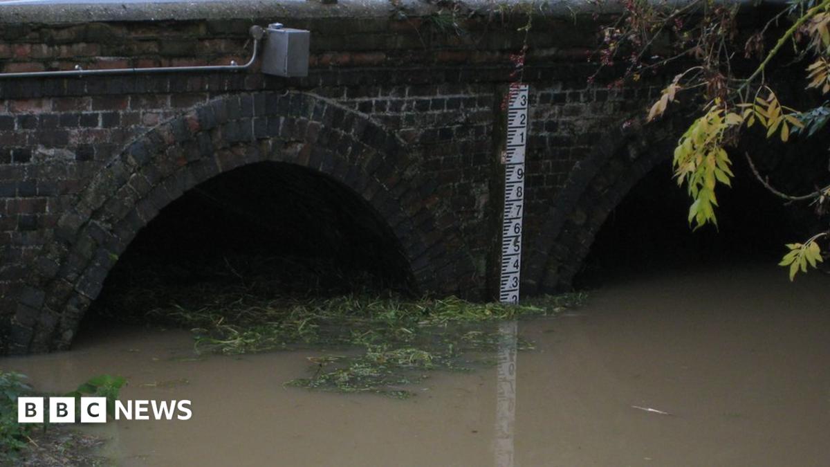 Swaton residents hit by floods four times in a year - BBC News