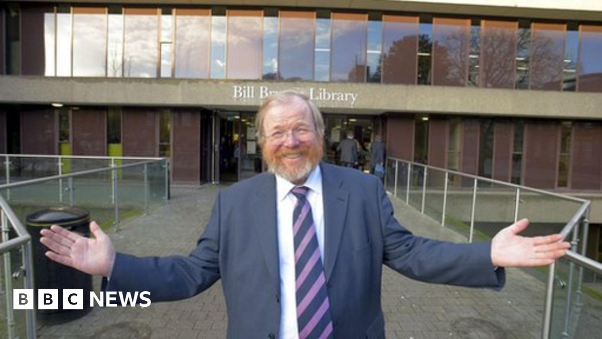 Bill Bryson opens Durham University's £11m library wing - BBC News