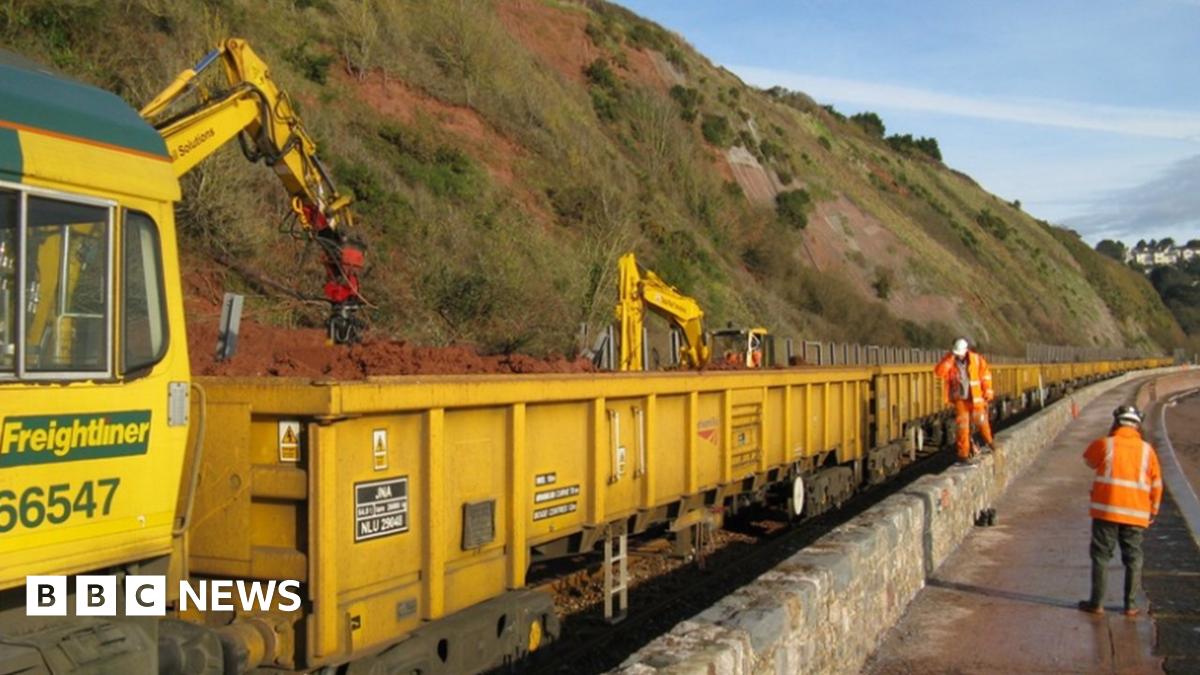 Newton Abbot-to-Exeter landslip-hit railway line re-opens - BBC News