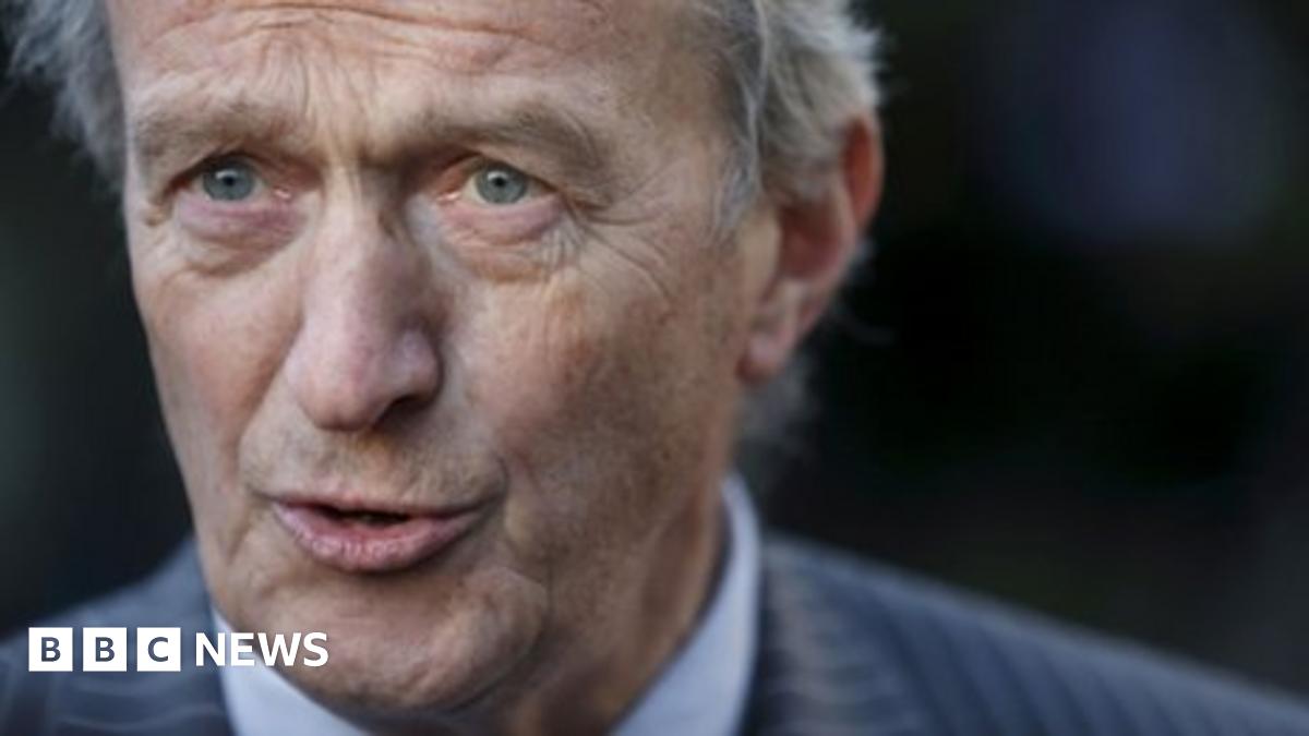 Leveson: Lord Hunt calls for press regulator within months - BBC News