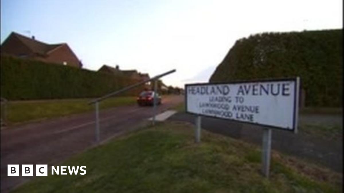 Gary Talbot charged with murder of father in Elkesley - BBC News