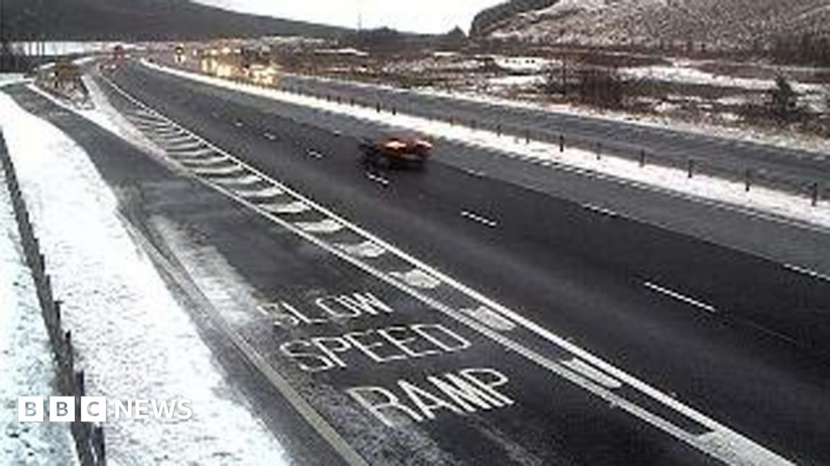 Scotland weather: Ice warning as cold snap continues - BBC News