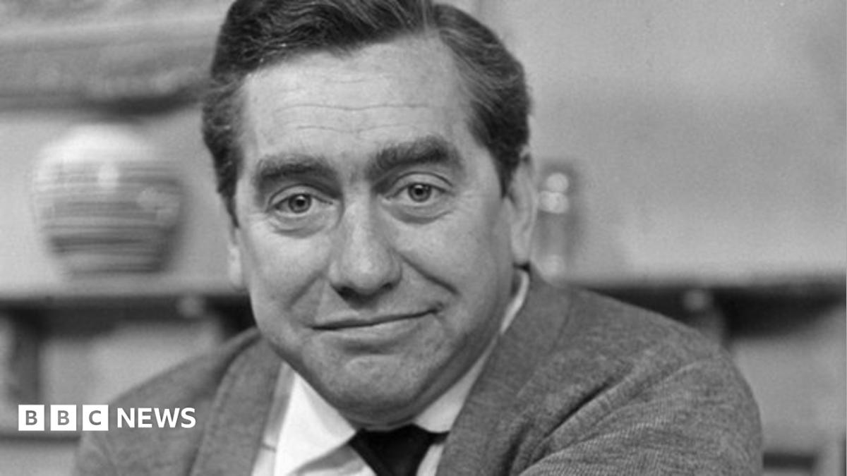 Tony Hancock rare radio scripts up for sale - BBC News