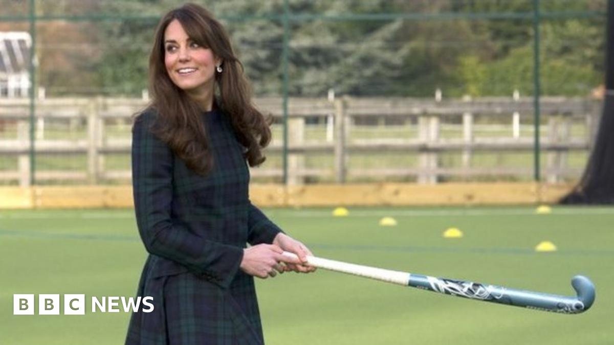 Royal baby: Kate's home village of Bucklebury celebrates birth - BBC News