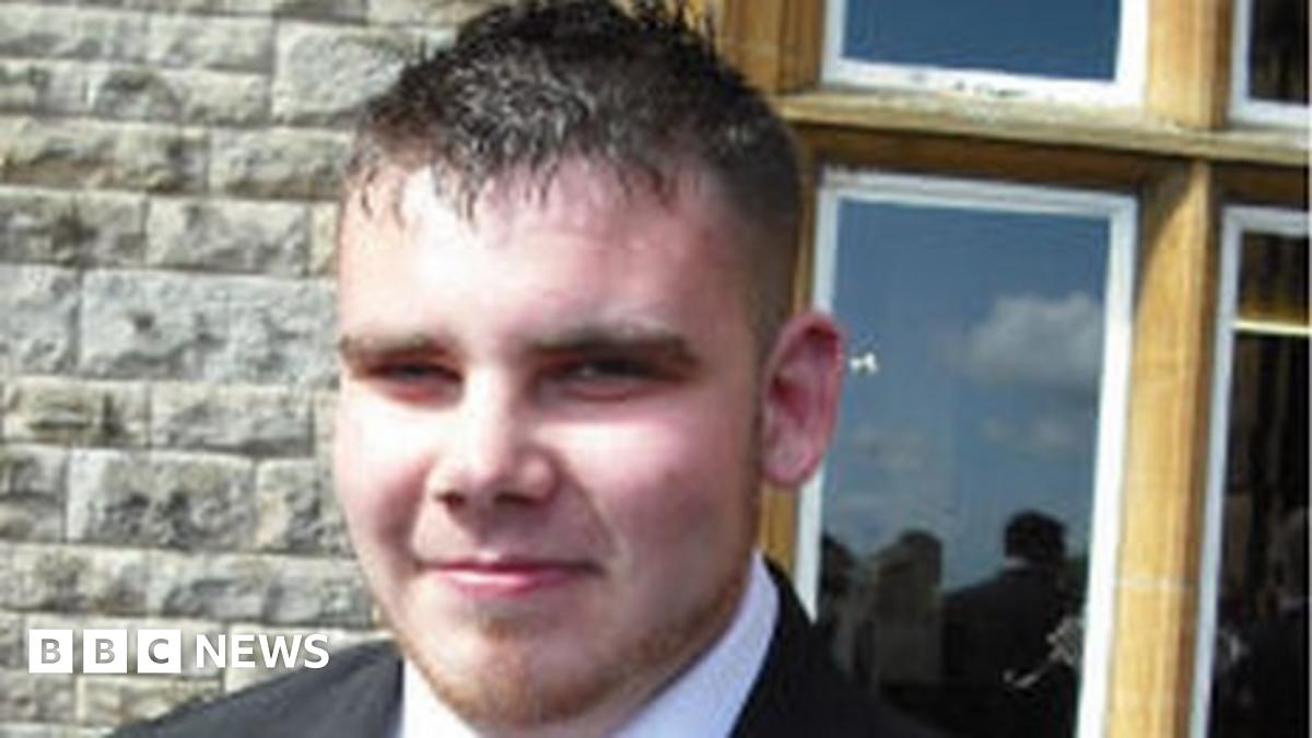 Marc Williams death: Family appeal for information - BBC News