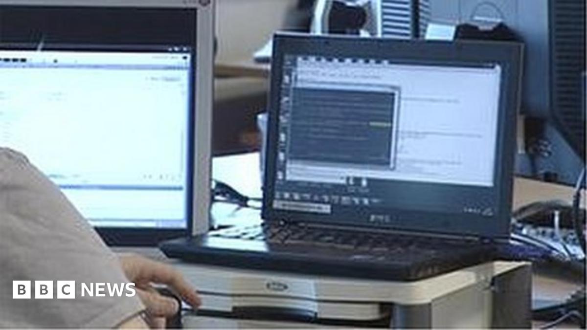 45 new jobs for Belfast IT firm - BBC News