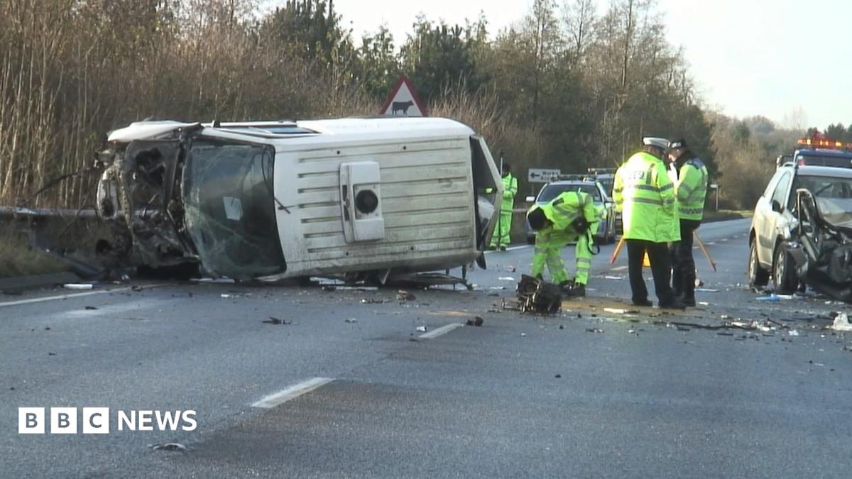 Three seriously injured in Cuckfield crash - BBC News
