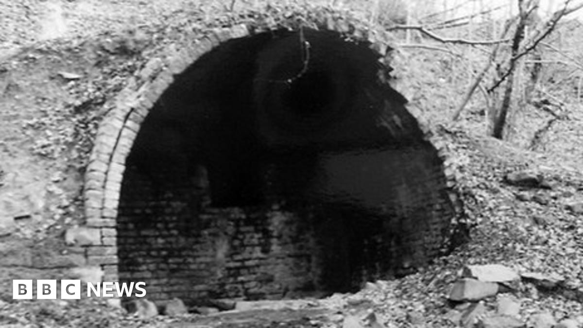 Llan Colliery disaster: 1875 Gwaelod-y-Garth blast victims honoured ...