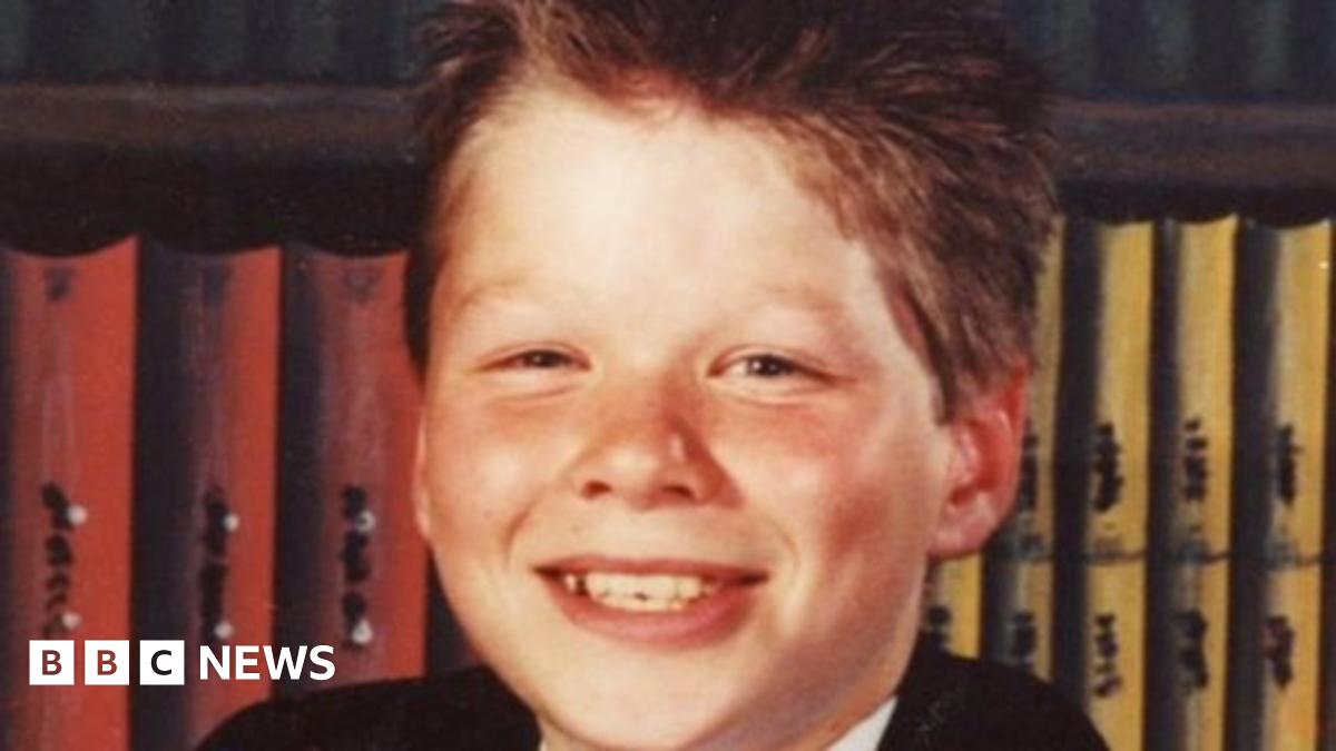 Serial killer Steven Grieveson guilty of Simon Martin murder - BBC News