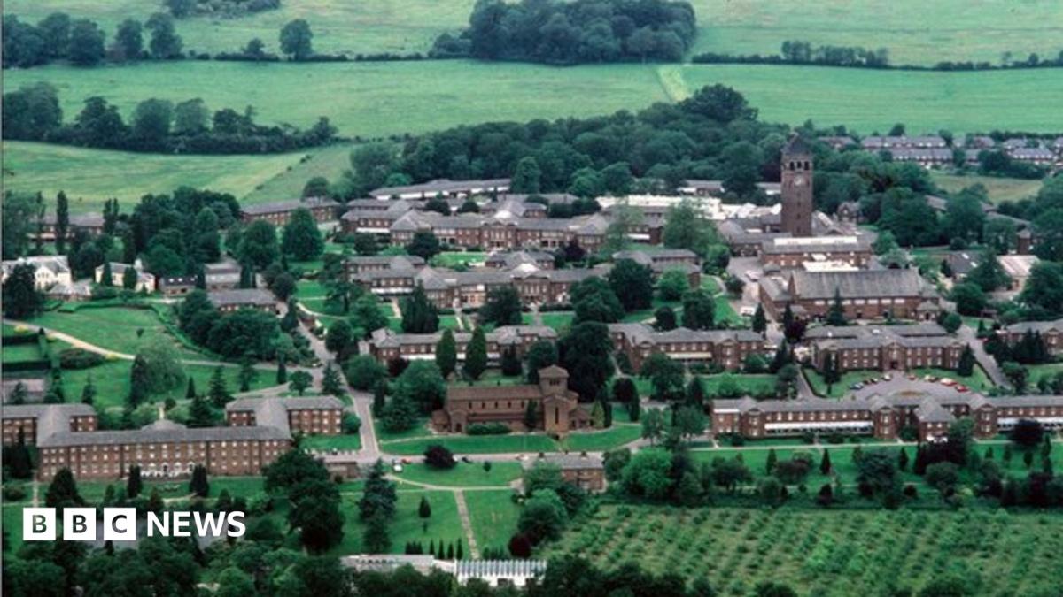 Shenley Hospital: Life under observation - BBC News
