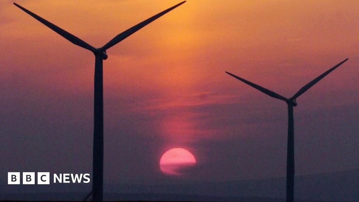 Sandy Knowe wind farm plan lodged - BBC News