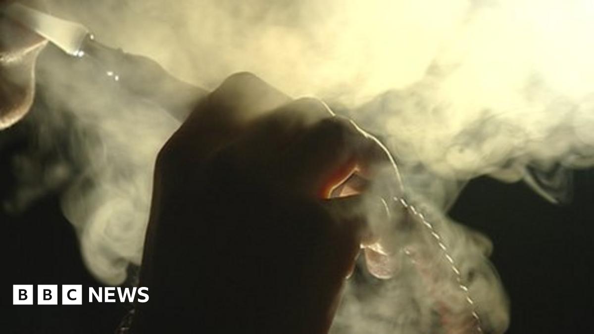 'Shisha factory' uncovered in Westminster raid - BBC News