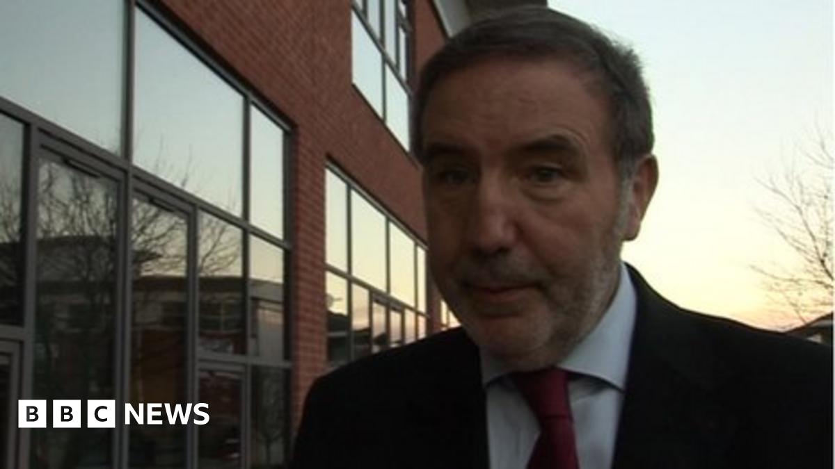 Paddy Tipping says Nottinghamshire Police needs black recruits - BBC News