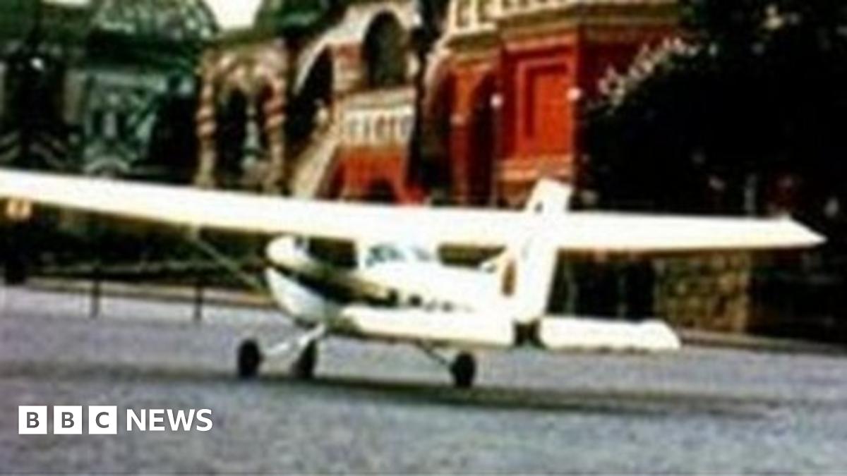Mathias Rust: German teenager who flew to Red Square - BBC News