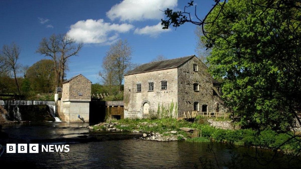 Lottery cash to restore Heron Corn Mill - BBC News