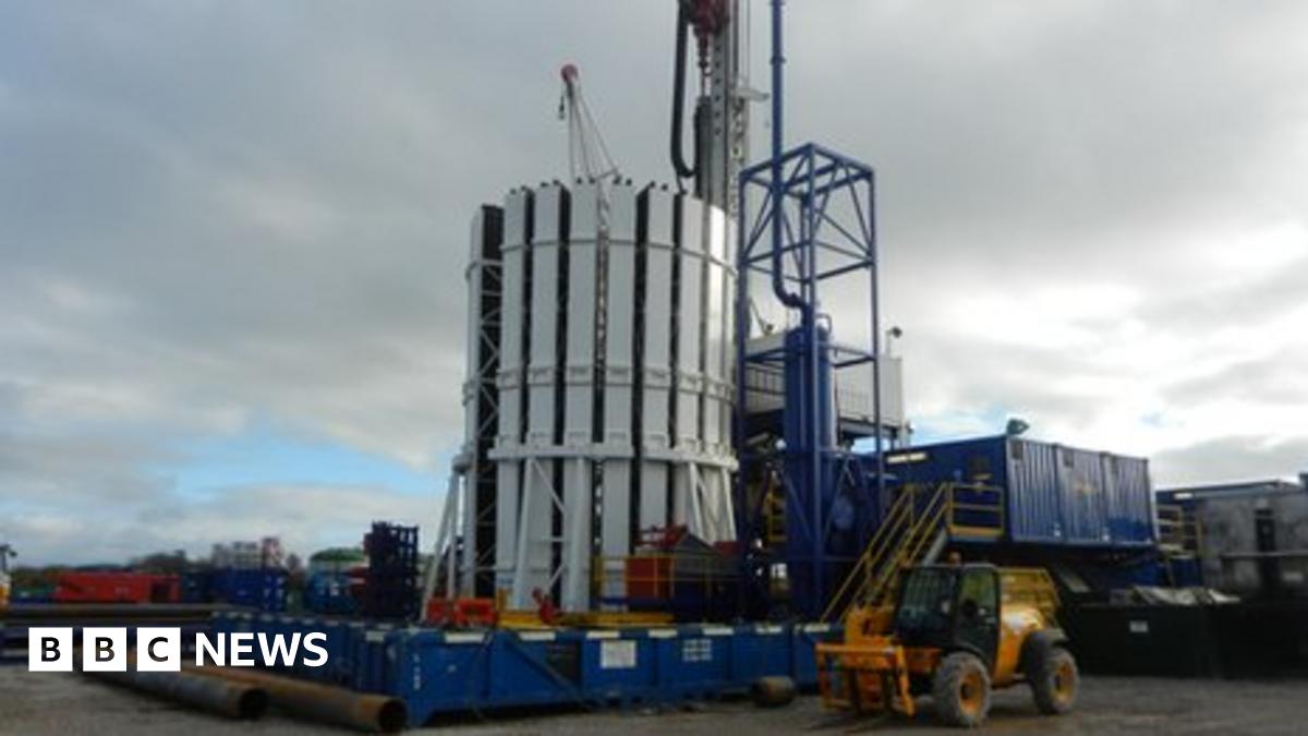 Fylde fracking: The new Aberdeen or toxic gamble? - BBC News