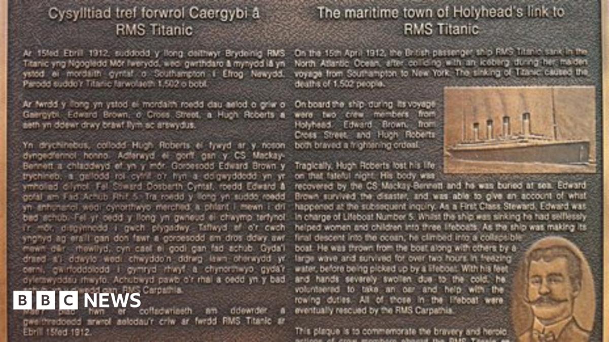 Titanic crew members honoured with plaque in Holyhead - BBC News