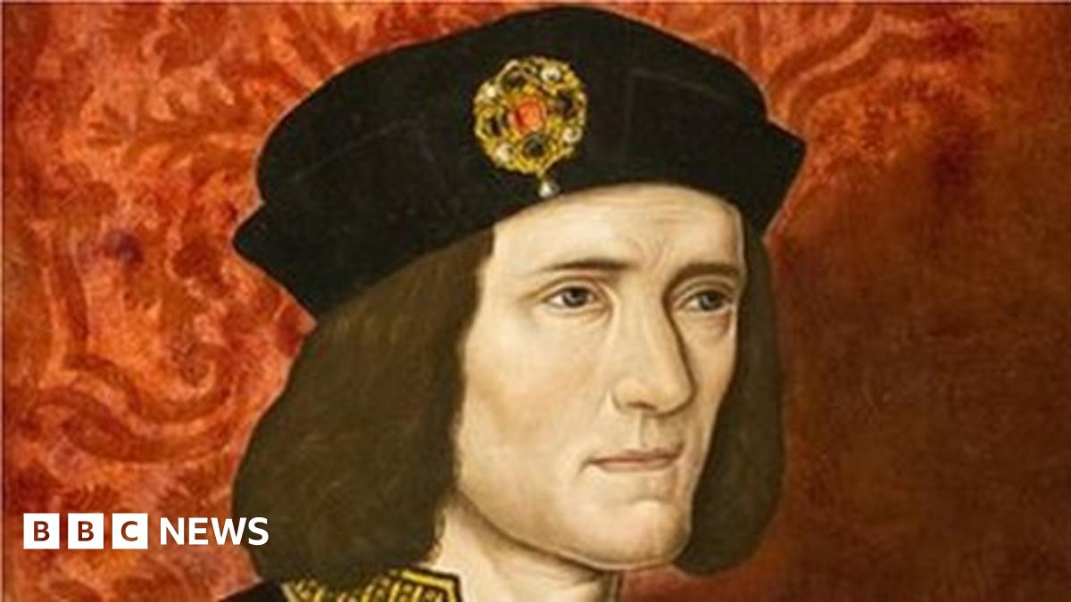 Richard III dig: Tests on bones continue - BBC News