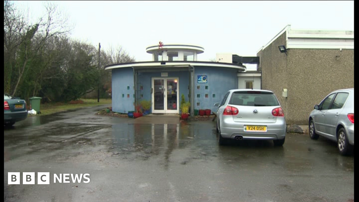 Welsh record label Sain is put up for sale - BBC News