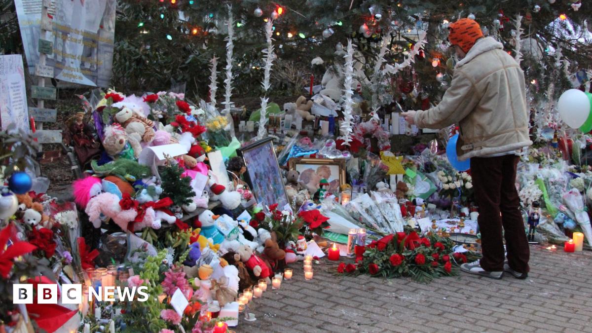 Newtown massacre: A reporter comes home - BBC News