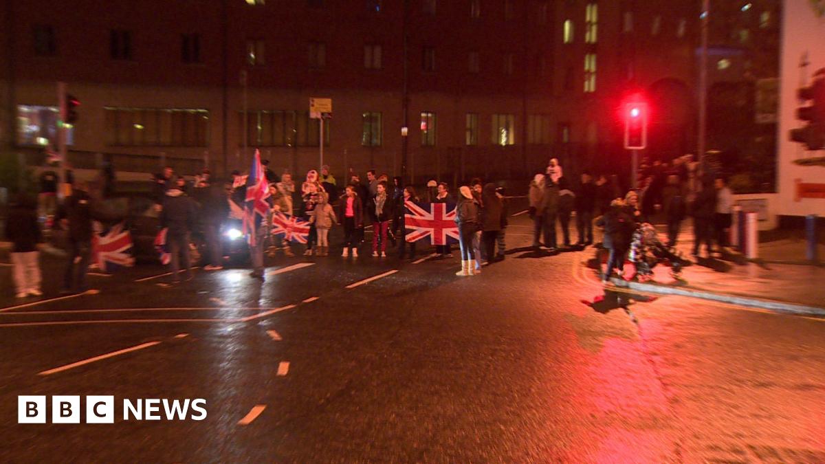 Union flag protests: 30 demonstrations in Belfast - BBC News