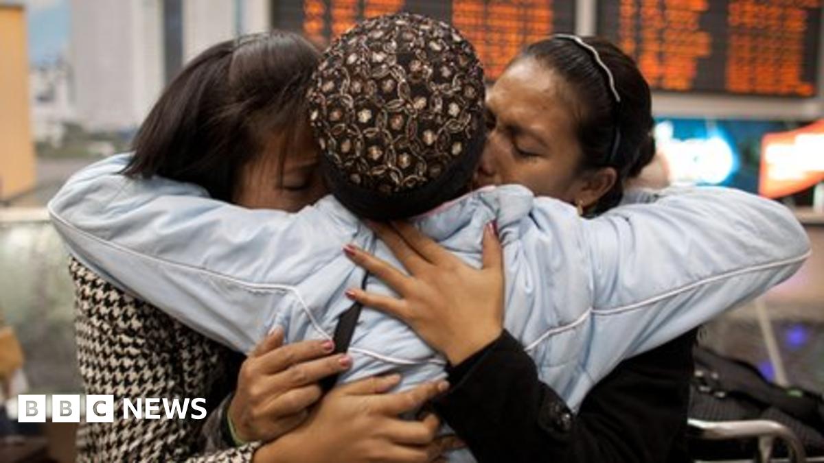 Israel takes in more Bnei Menashe 'lost tribe' members - BBC News