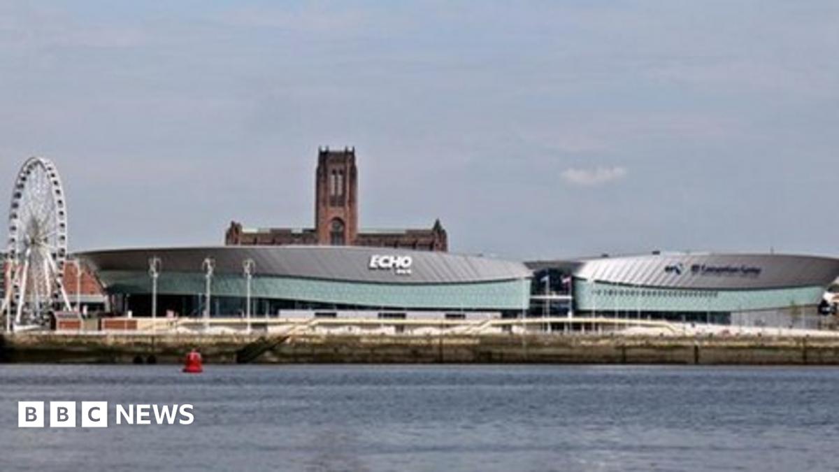 Liverpool pantomime and Christmas festival scrapped - BBC News