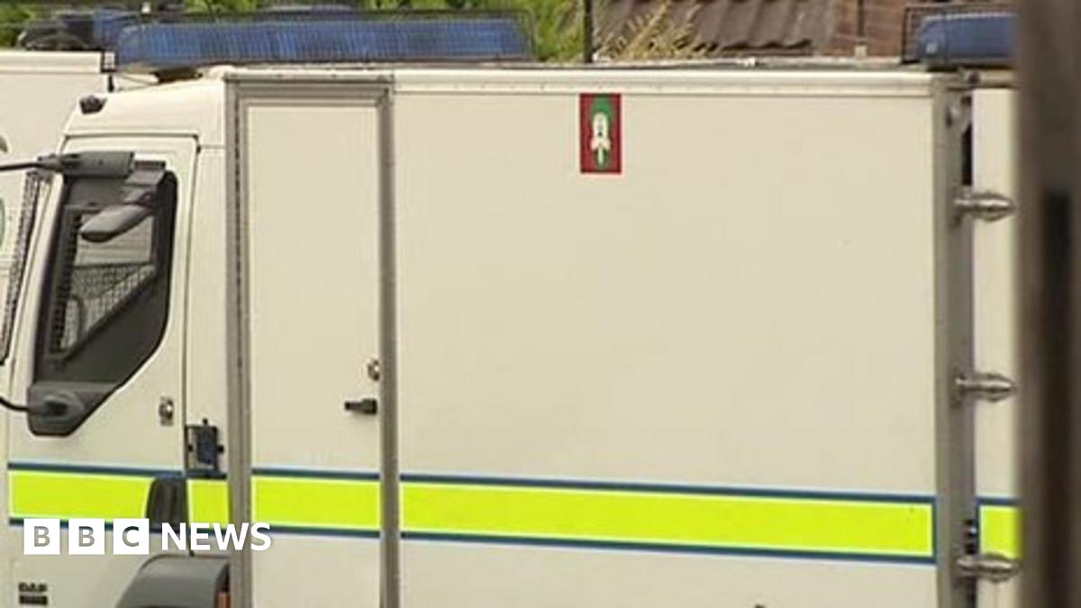 Homes evacuated due to bomb hoax in Kilcooley, Bangor - BBC News