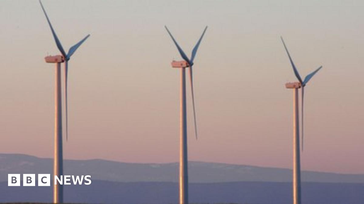 Wind power deadline sees US firms rush to build turbines - BBC News