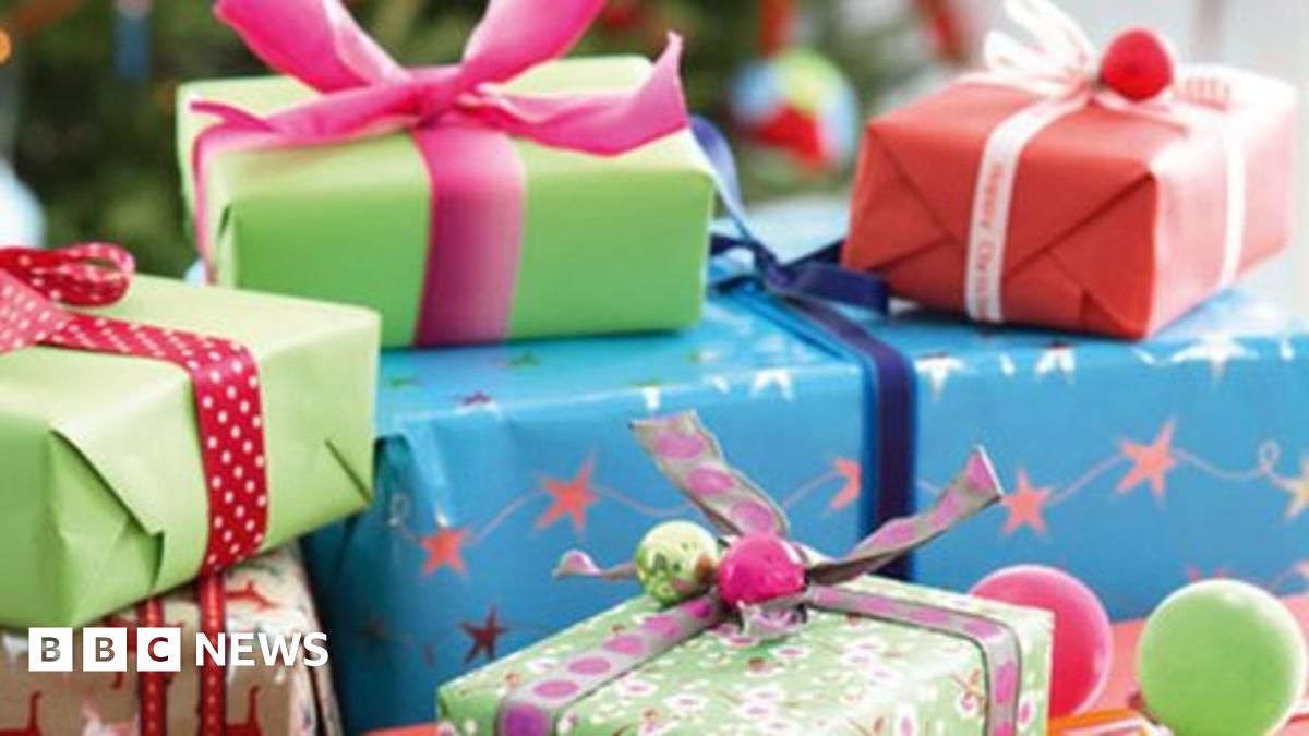 Postal gift VAT threshold lowered - BBC News
